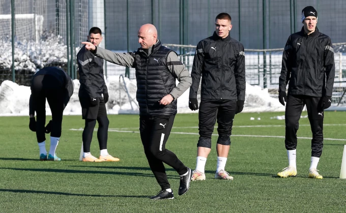 Sportske.net - Ko će predvoditi napad Partizana u Surdulici? Ovo su ... Sportske.net - Ko će predvoditi napad Partizana u Surdulici? Ovo su ...