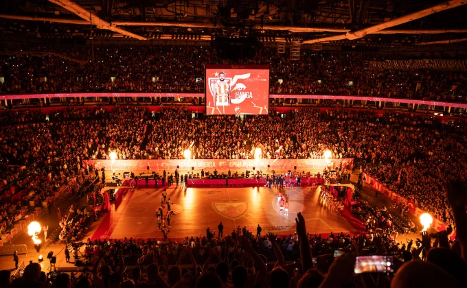 Sportske.net - Zvezda posle poraza u derbiju oborila cene karata! Sportske.net - Zvezda posle poraza u derbiju oborila cene karata!