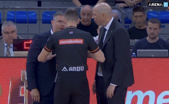 Sportske.net - Neviđene scene u Nišu, Penjaroja besneo, Nikitović se ...